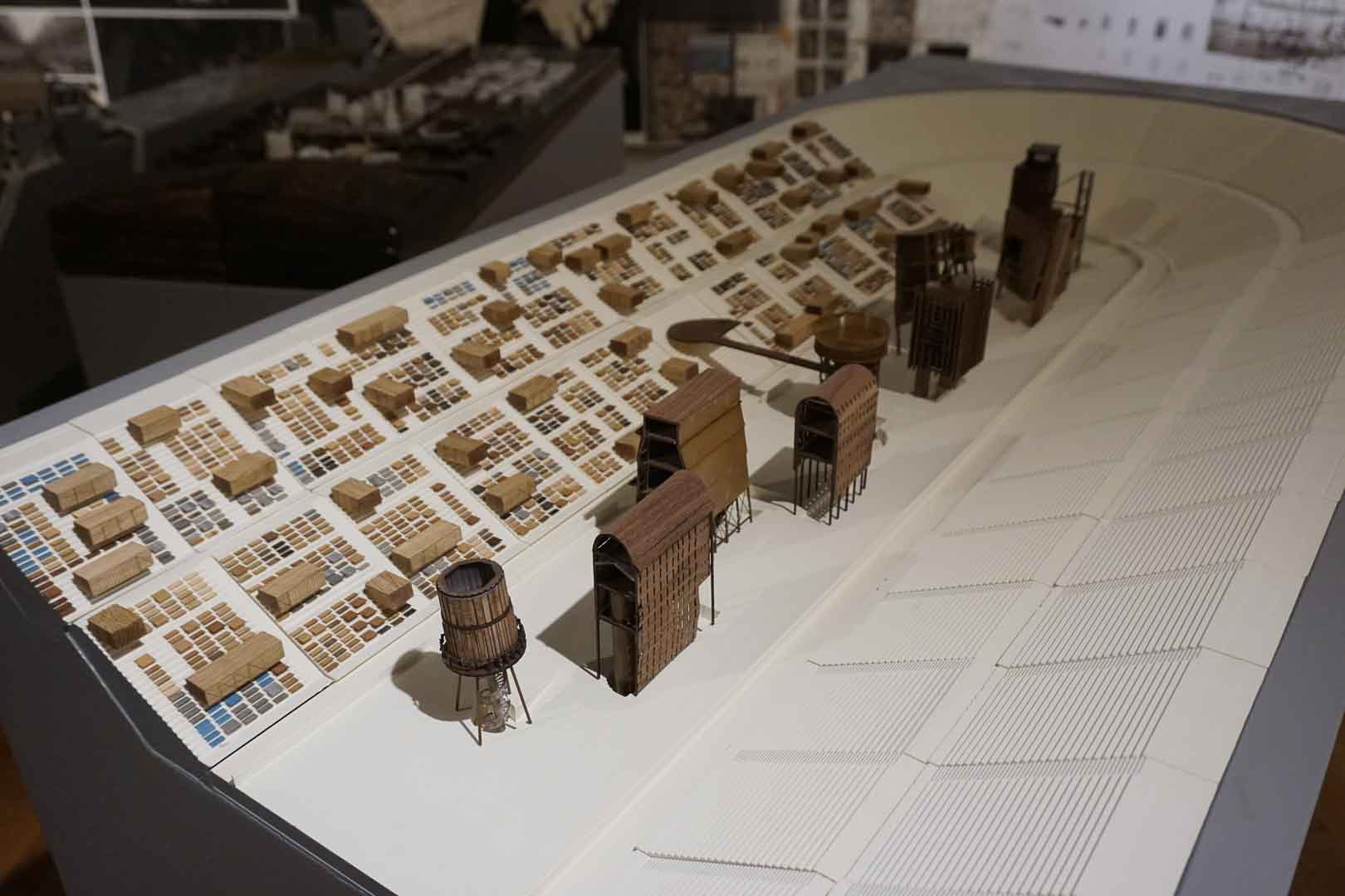 Urban Apparatus - Rimsha Rehman - Dezign Ark