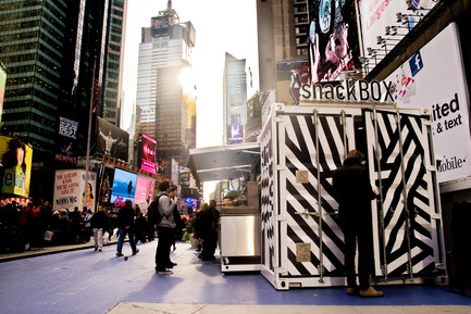 SnackBox, Times Square New York - Dezign Ark