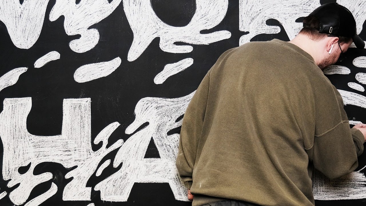 LIVE! Lettering A Huge Wall! 🔴 - Dezign Ark