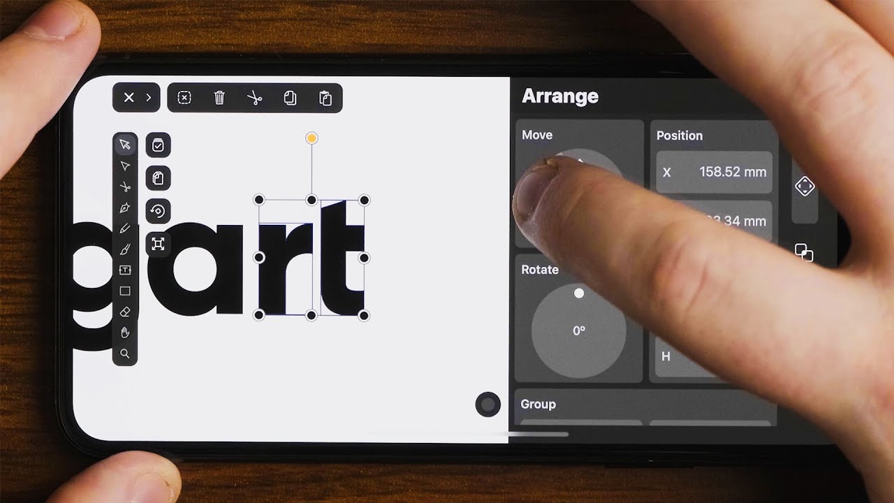 Can You Design A Professional Logo on iPhone⁉️ 🤔 - Dezign Ark