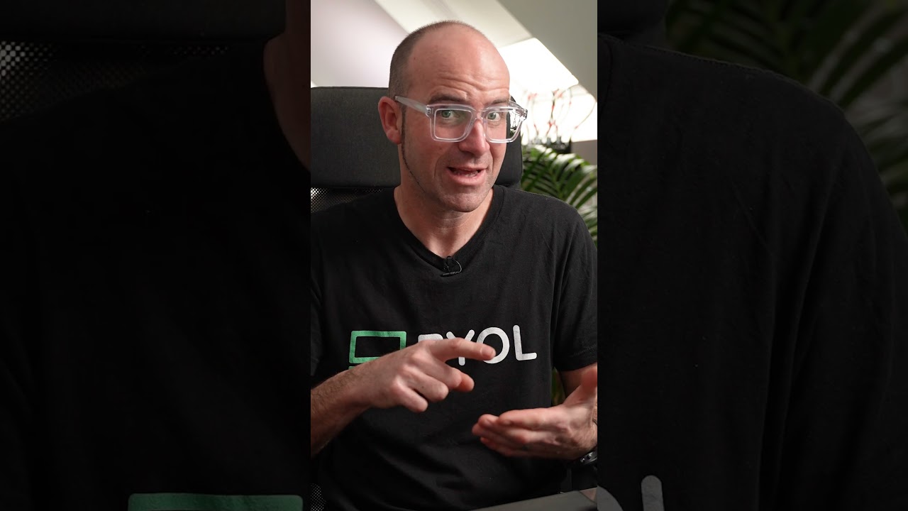 Why do I keep losing this Youtube Thumbnail test? #graphicdesigner # ...